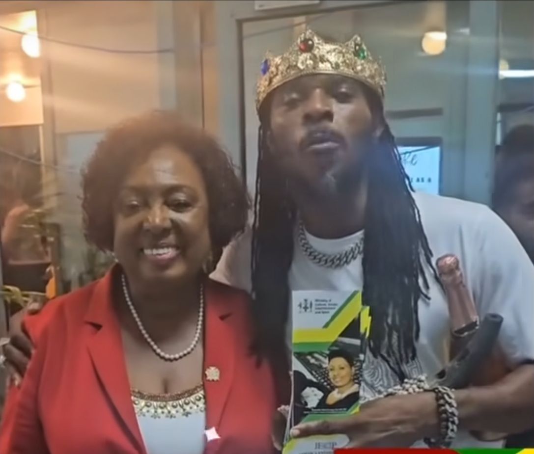 LA Lewis forgives Minister Grange, praises her as an inspiration - IRIE FM